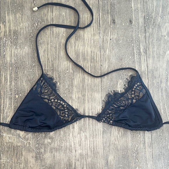 Beach Bunny | Swim | Beach Bunny Lace Trim Black Triangle Bikini Top ...